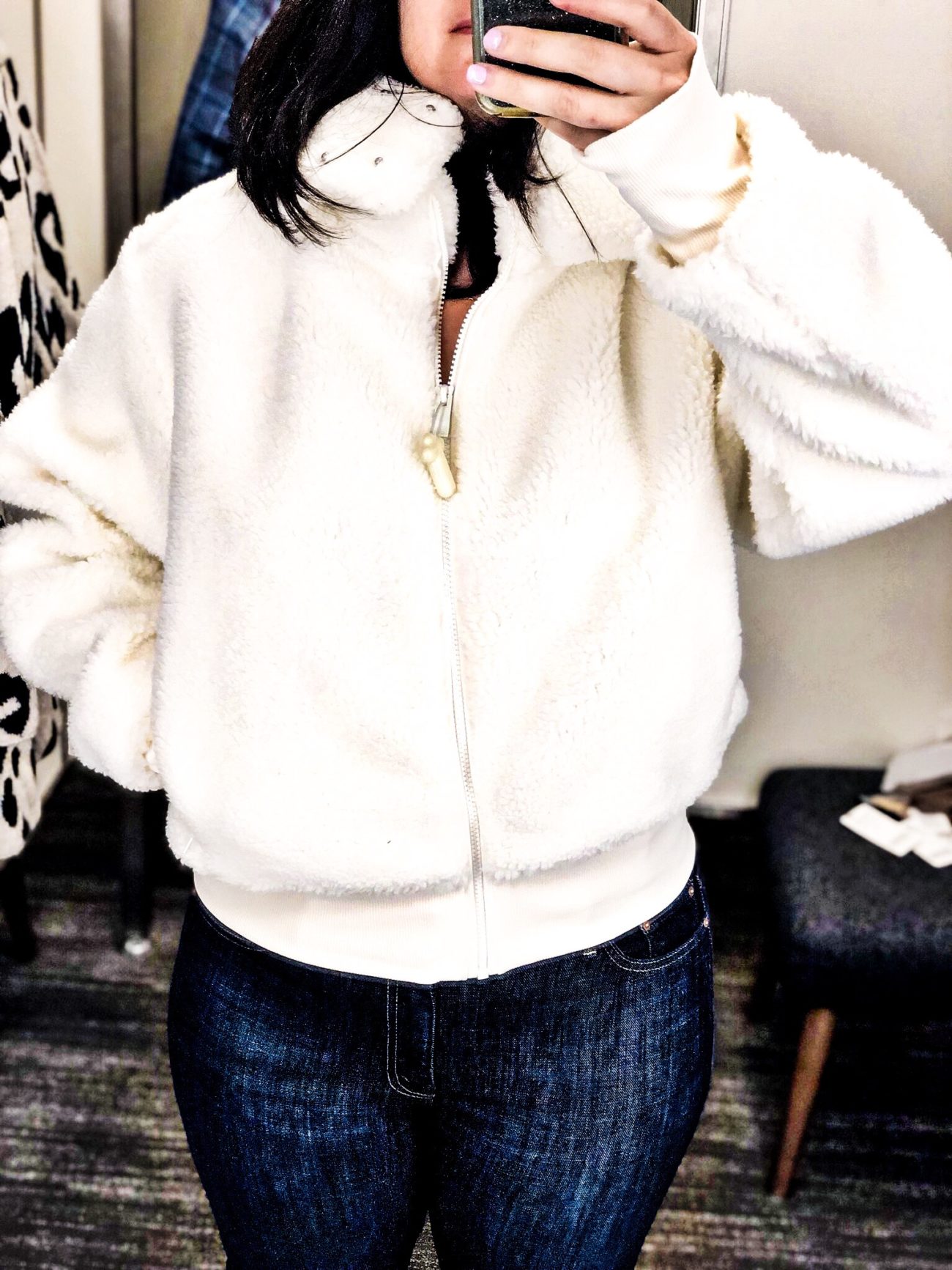 The Perfect Sherpa Teddy Jacket Alo Yoga Foxy Sherpa - The Sweat Edit