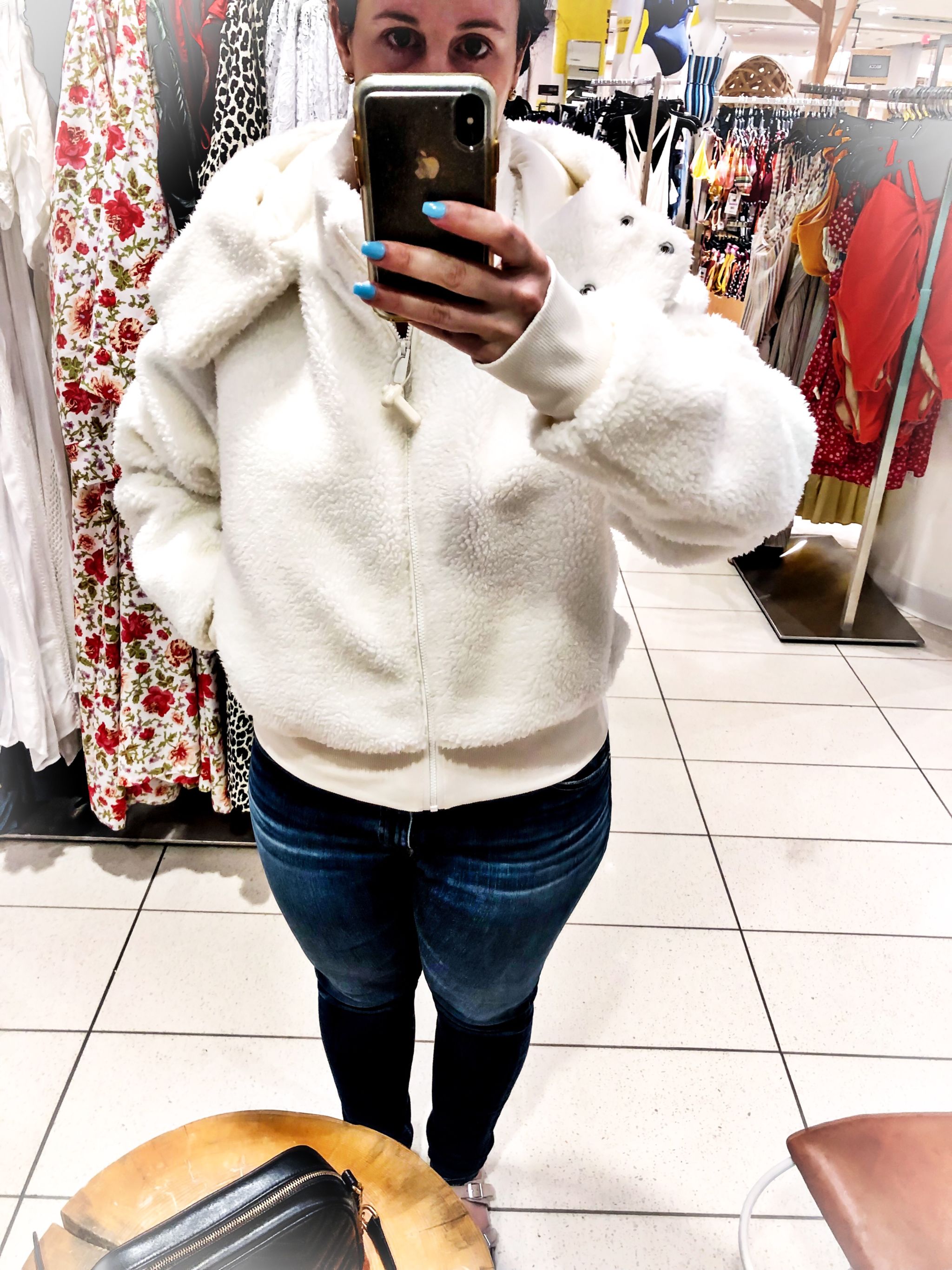 The Perfect Sherpa Teddy Jacket Alo Yoga Foxy Sherpa - The Sweat Edit